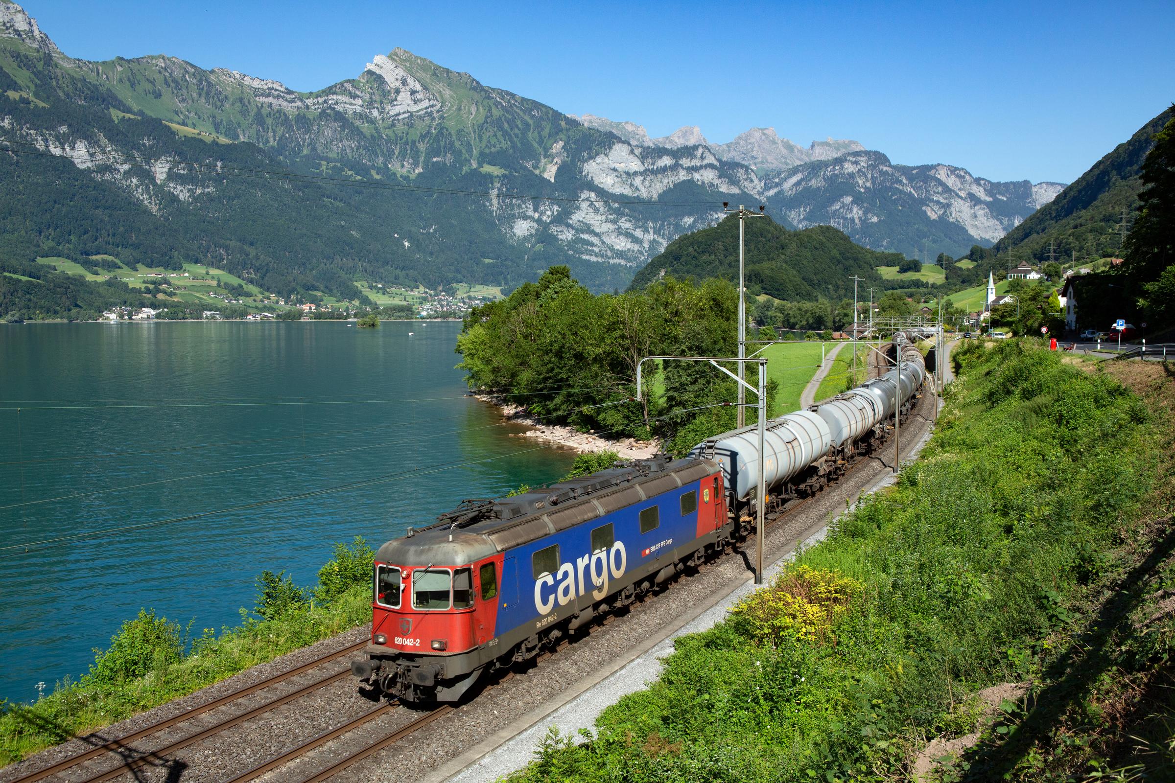 Neue Streckenlokomotiven von Stadler für SBB Cargo | SBB News